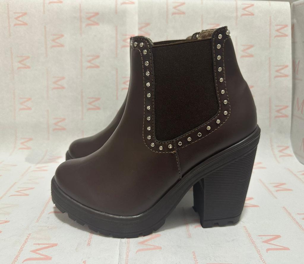 Botin 717 Cafe – Macadamia Store